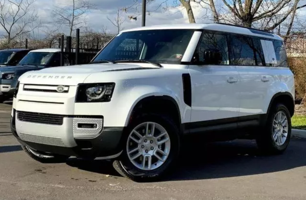2024 Land Rover Defender P300 - UCES MOTORS